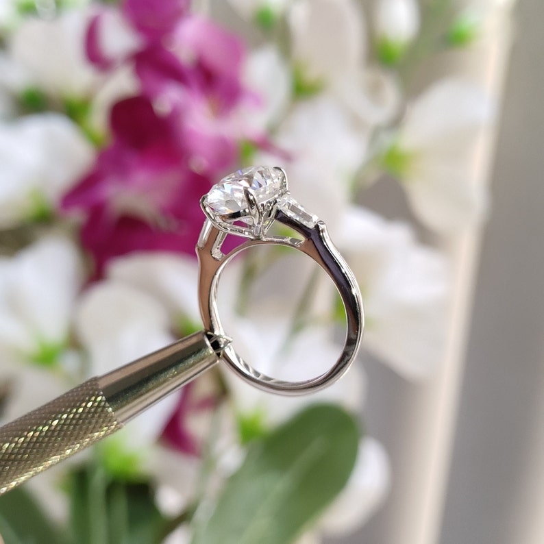 Oval Three Stone Engagement Ring, 3ct Oval Moissanite Ring, Side ...