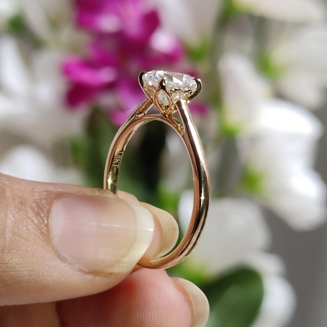 Vintage Tulip Setting Engagement Ring 14k Yellow Gold Oval Moissanite ...
