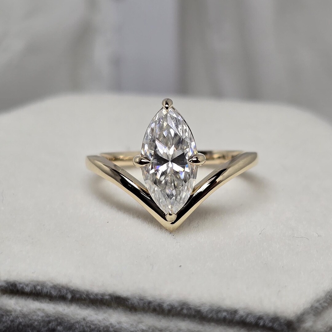 V Shape Marquise Cut Moissanite Engagement Ring, Plain Band Wedding ...