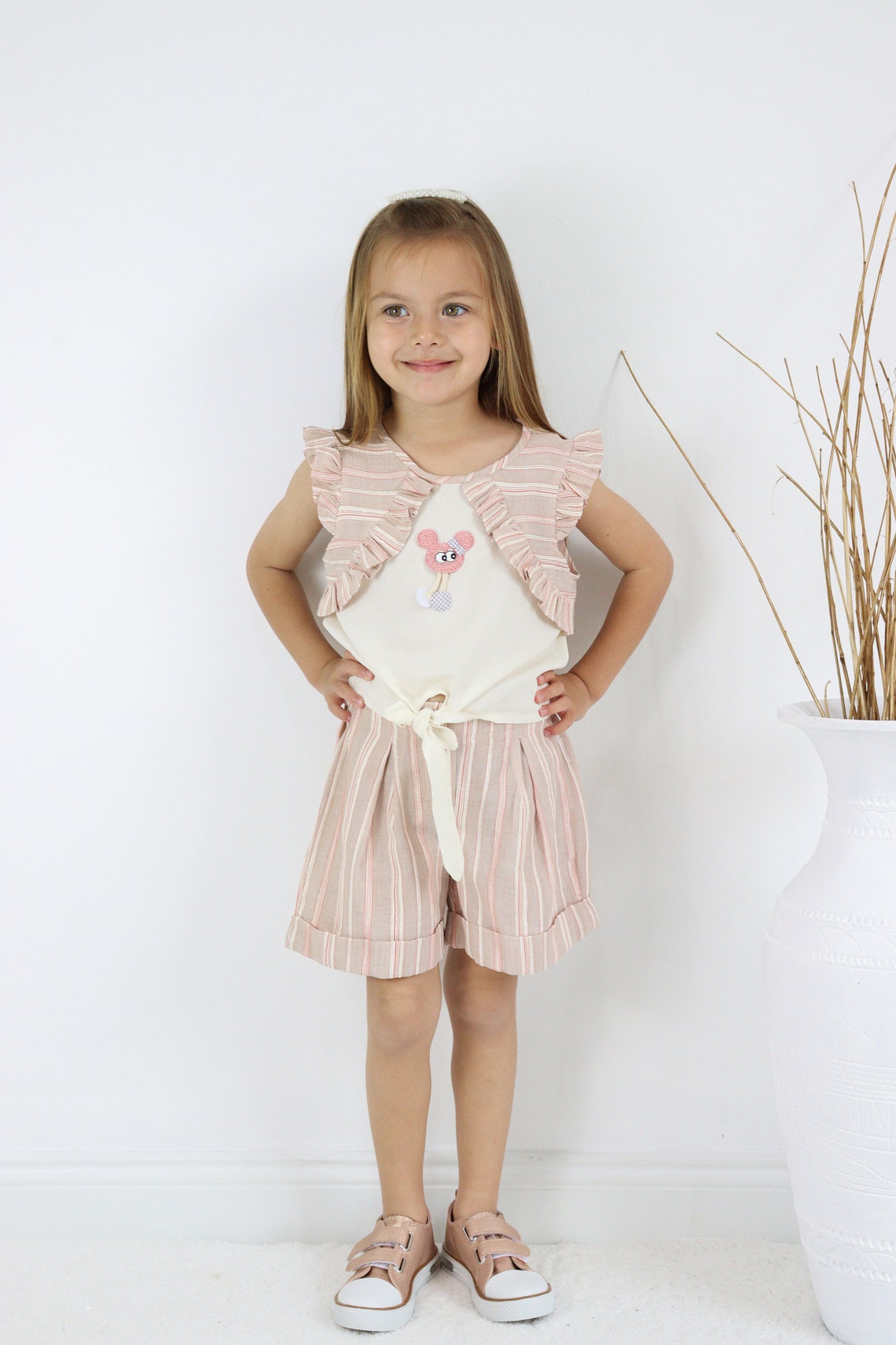 Girls' Blouse and Shorts Set With Ruffle Detailed Accessories - Etsy