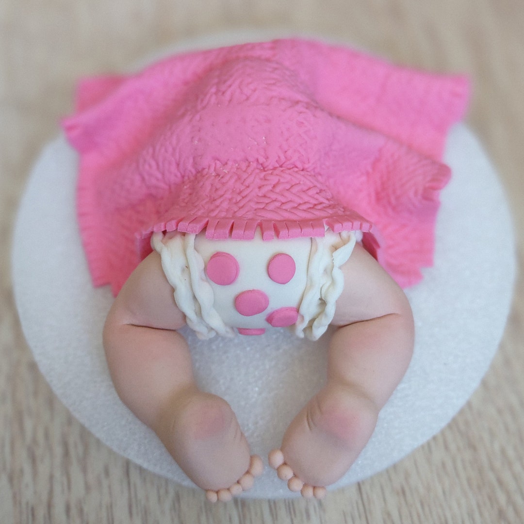 Edible Bottom up Baby Cake Topper. Fondant/gum Paste Bottom up Baby ...