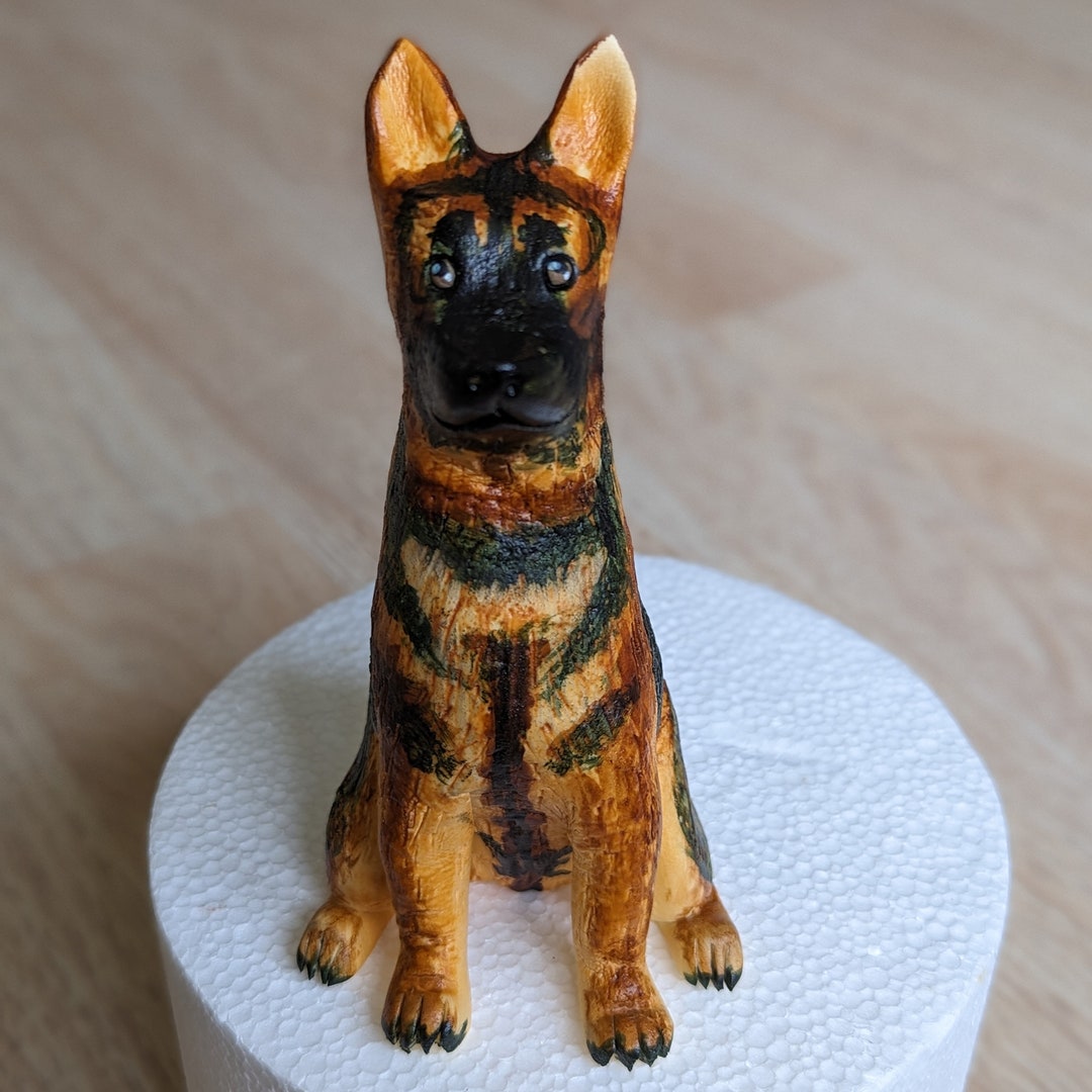 Edible German Shepherd Cake Topper. Fondant/gum Paste German Shepherd ...