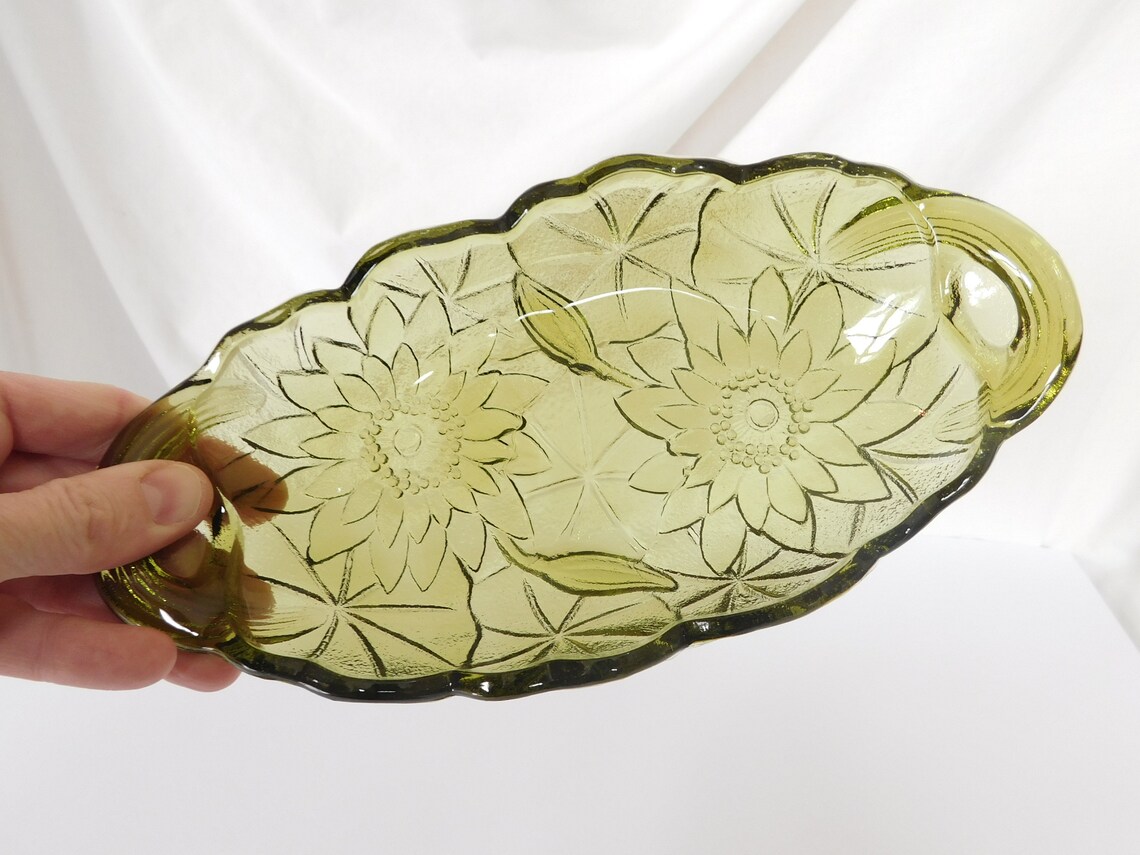 Vintage Relish Dish Flower Dish Indiana Glass Lily Pons - Etsy