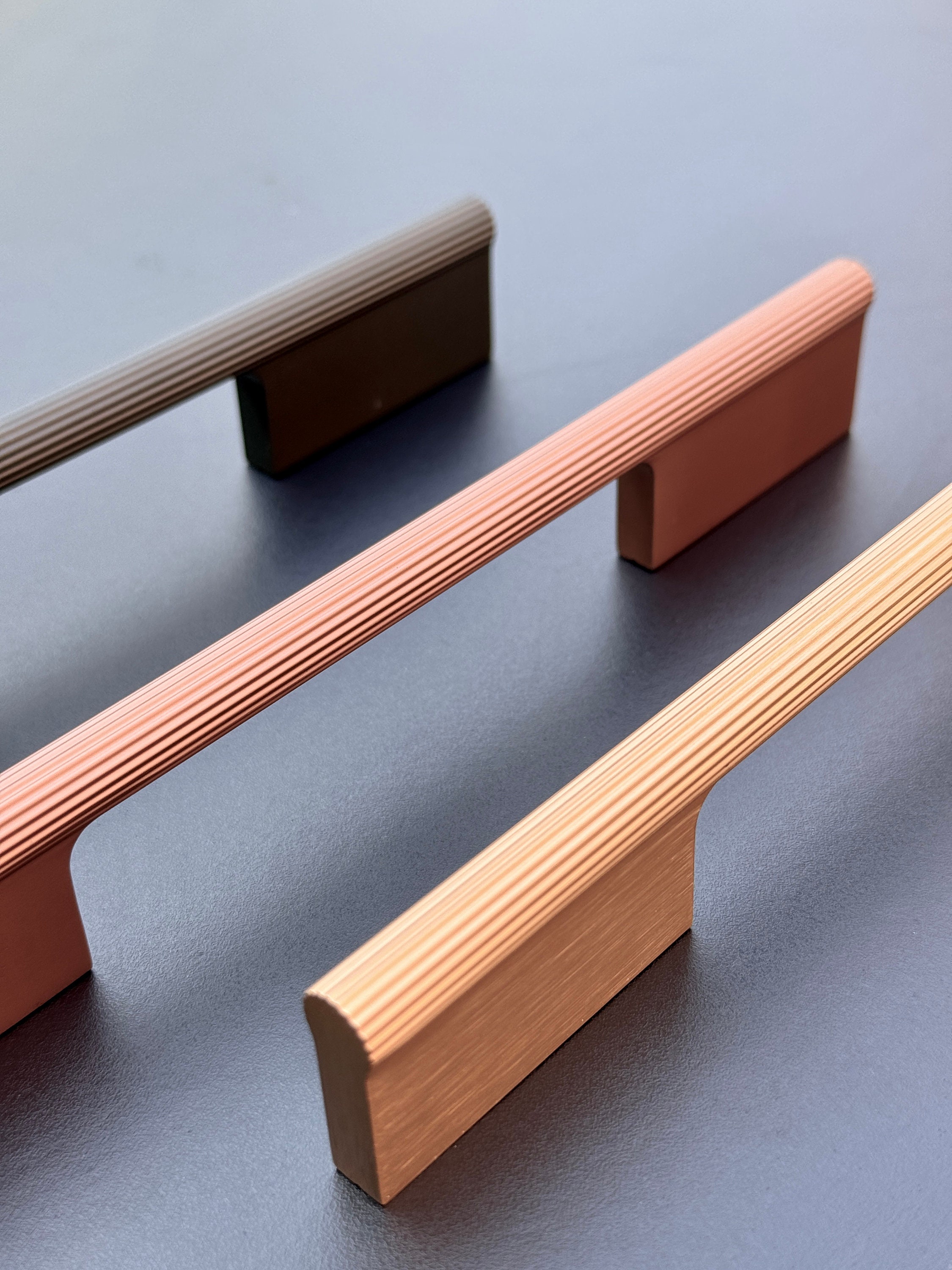 Straight Knurled Handle Linear Pull & Knob Fluted Cupboard Pull Handles ...