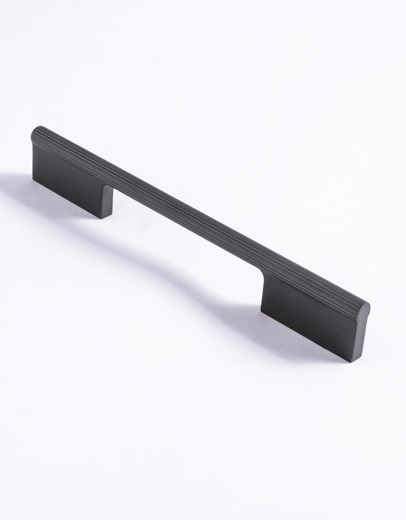 Straight Knurled Handle Linear Pull & Knob Fluted Cupboard Pull Handles ...