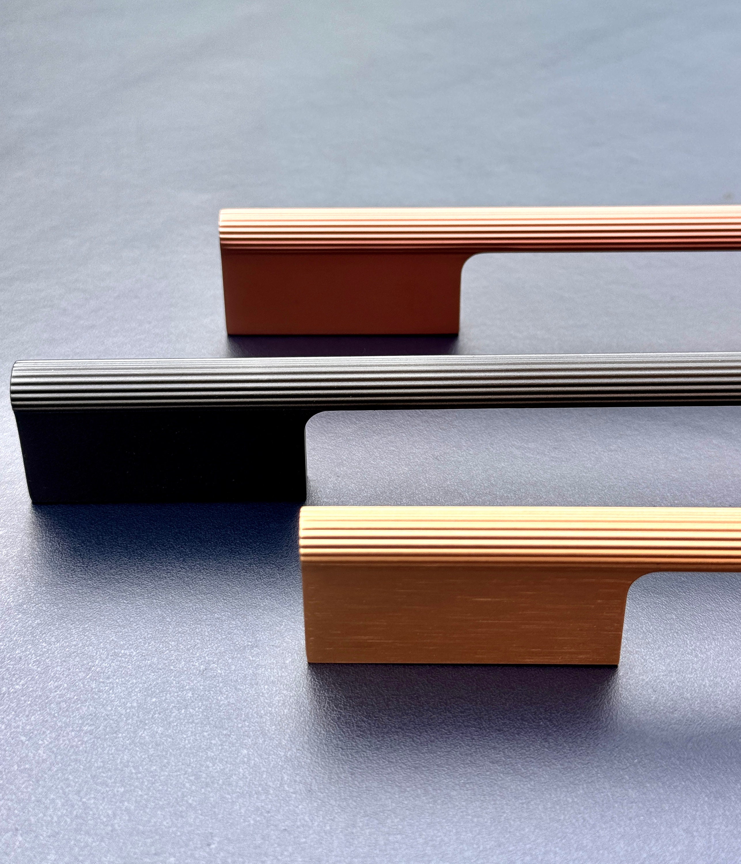 Straight Knurled Handle Linear Pull & Knob Fluted Cupboard Pull Handles ...