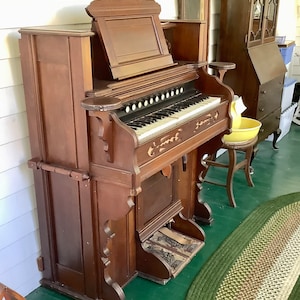 1890-1900 Antique Pump Organ by Chicago Cottage Organ Co. Beautiful ...