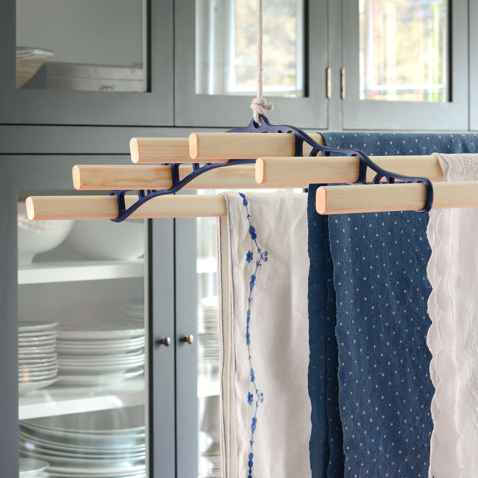 Pulley Maid Deluxe Clothes Airer | Traditional Ceiling Hanging Drying ...