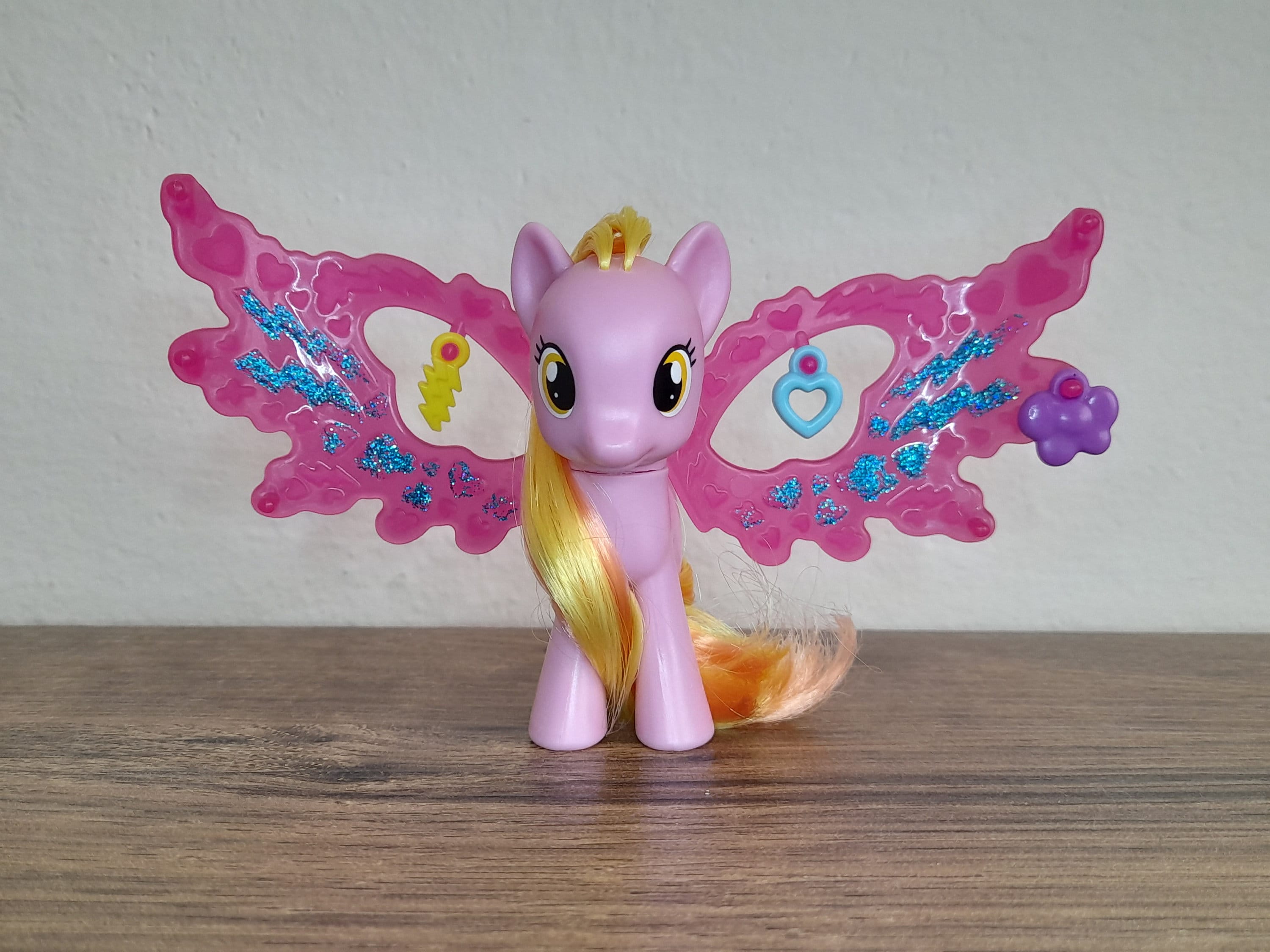 Cutie Mark Wing