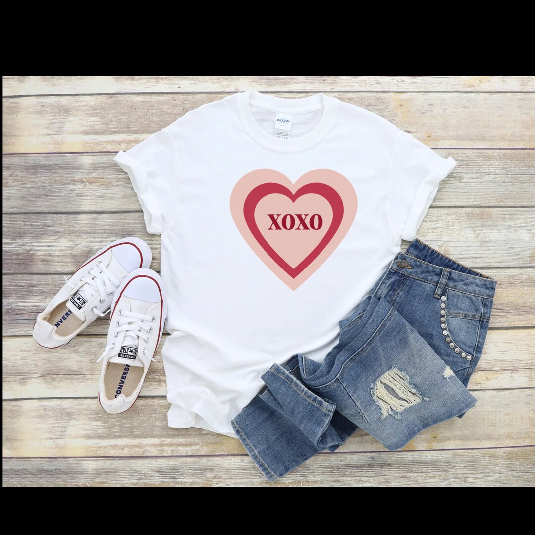 Heart Shirt Women, XOXO Shirt, Drawn Heart, Love Shirt, Girlfriend ...
