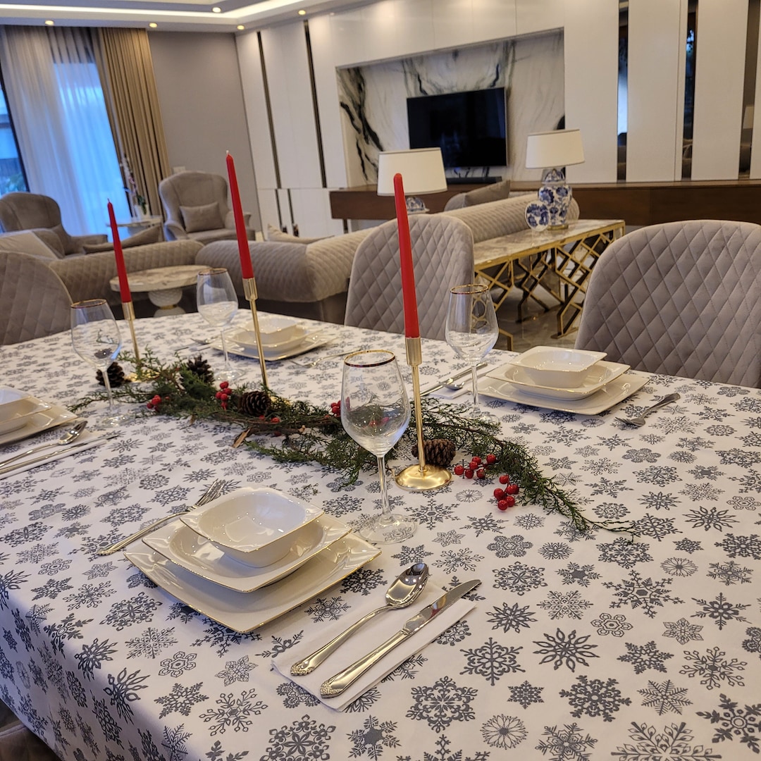 Snowflake Christmas Tablecloth, Table Decoration for Christmas ...