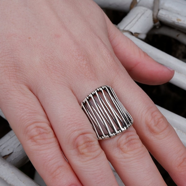 Cage Ring - Etsy