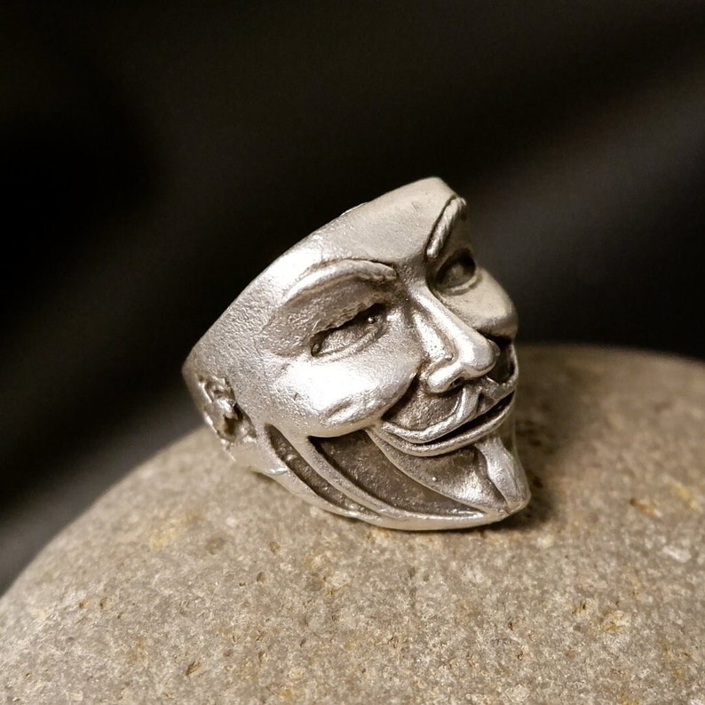 V for Vendetta Mask Ring - Silver Plated Guy Fawkes Ring, Adjustable ...
