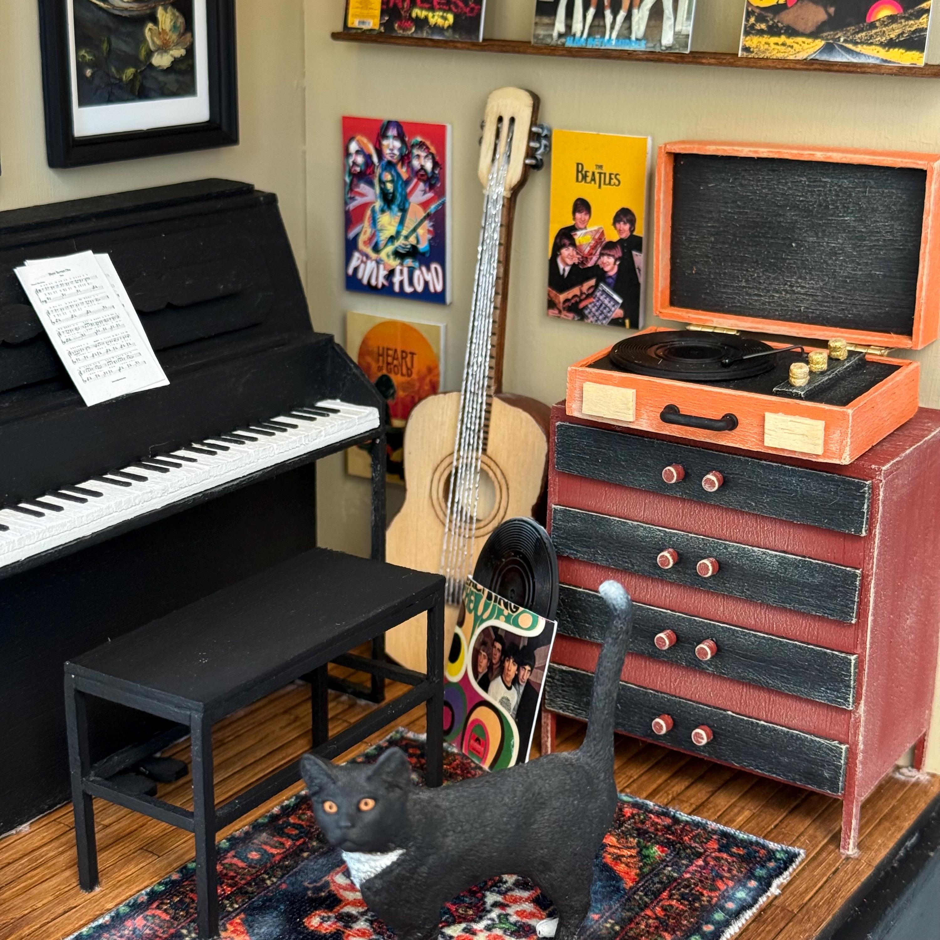 Custom Miniature Music Room Gift – Personalized Record Player Diorama ...