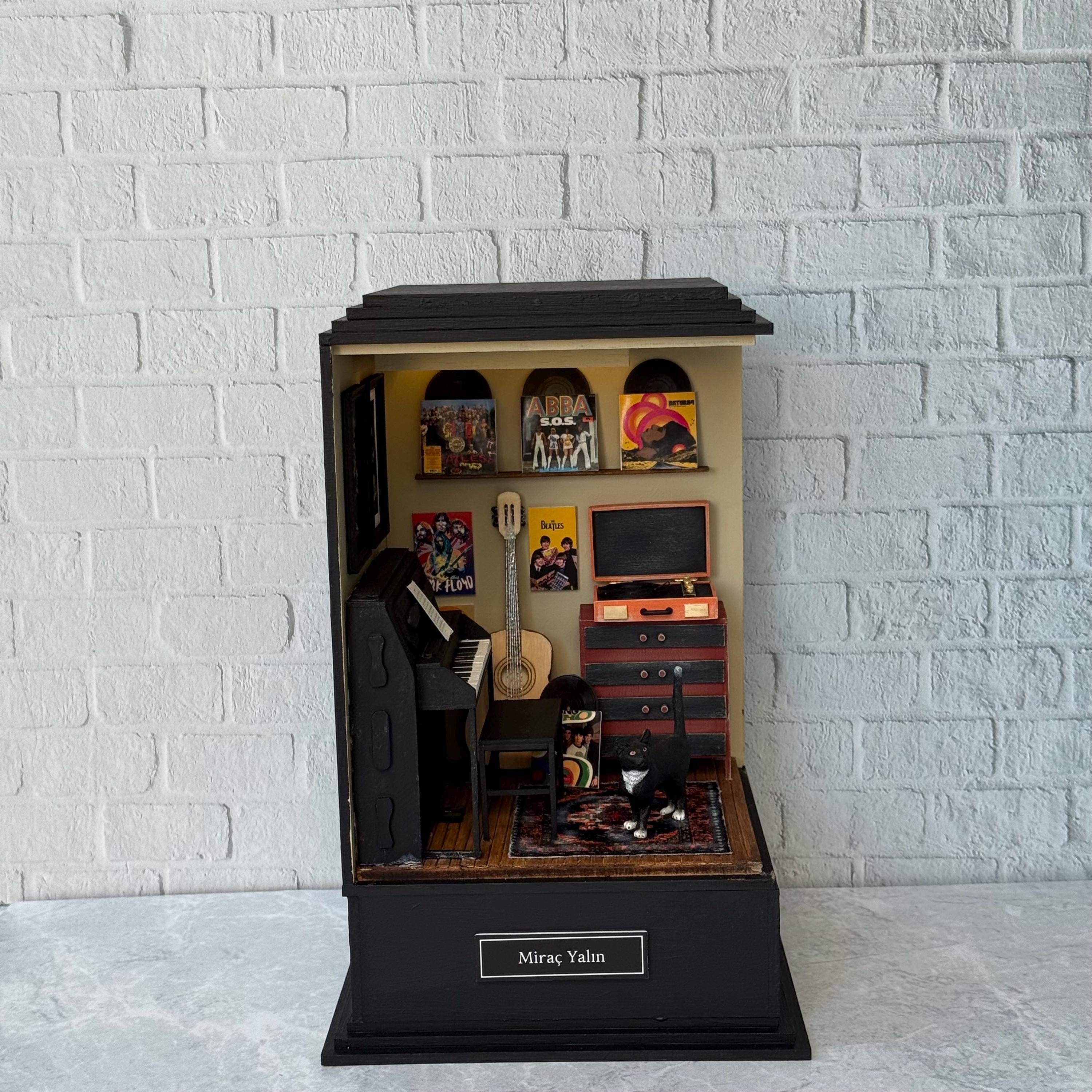 Custom Miniature Music Room Gift – Personalized Record Player Diorama ...