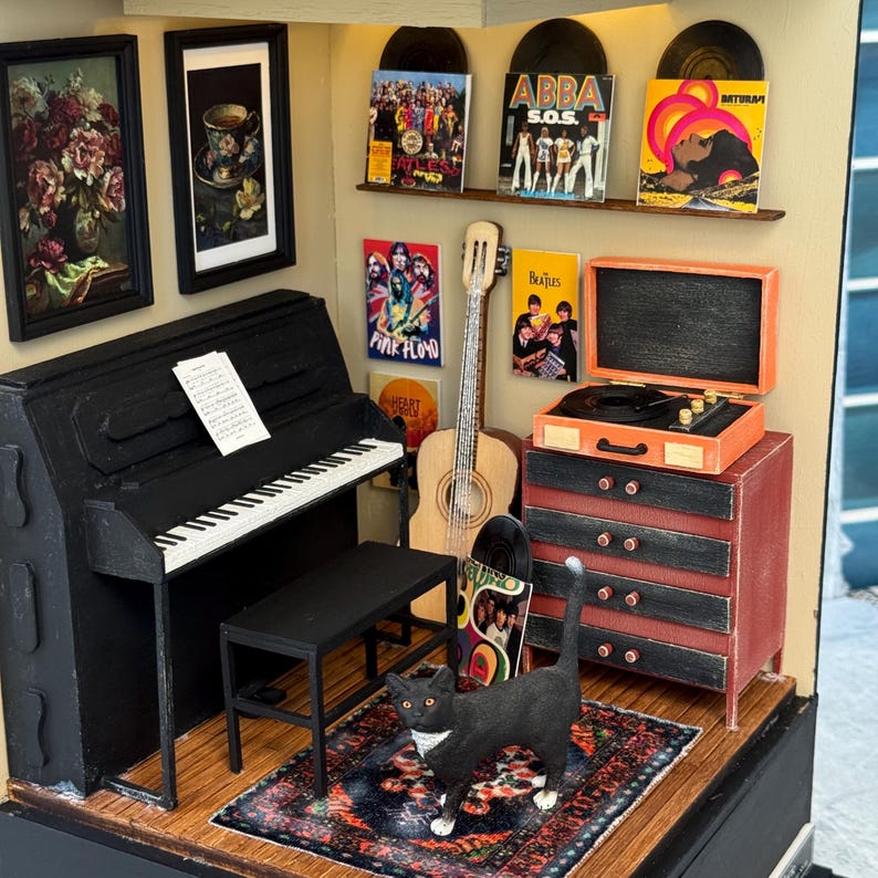 Custom Miniature Music Room Gift – Personalized Record Player Diorama ...