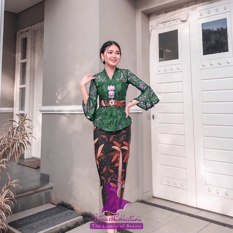Kebaya Dress Complete Set for Weddings or Formal Event Made of Brocade ...