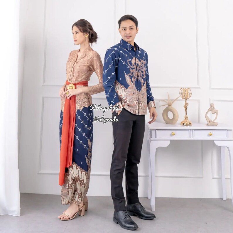 Kebaya Couple Set | Full Set of Kebaya Dress and Men's Batik Shirt ...