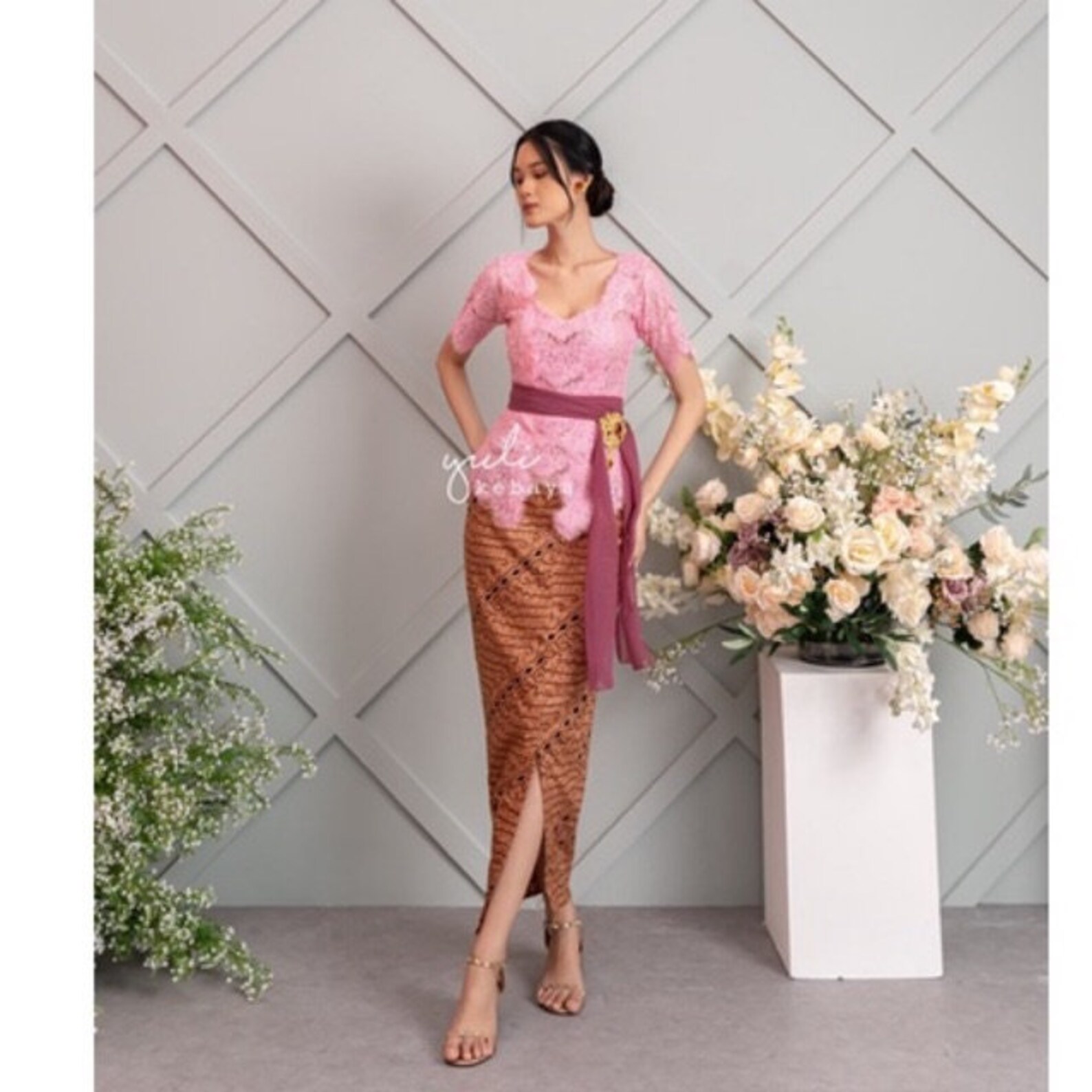 Kebaya Dress Complete Set for Wedding or Formal Event Made of Brocade ...
