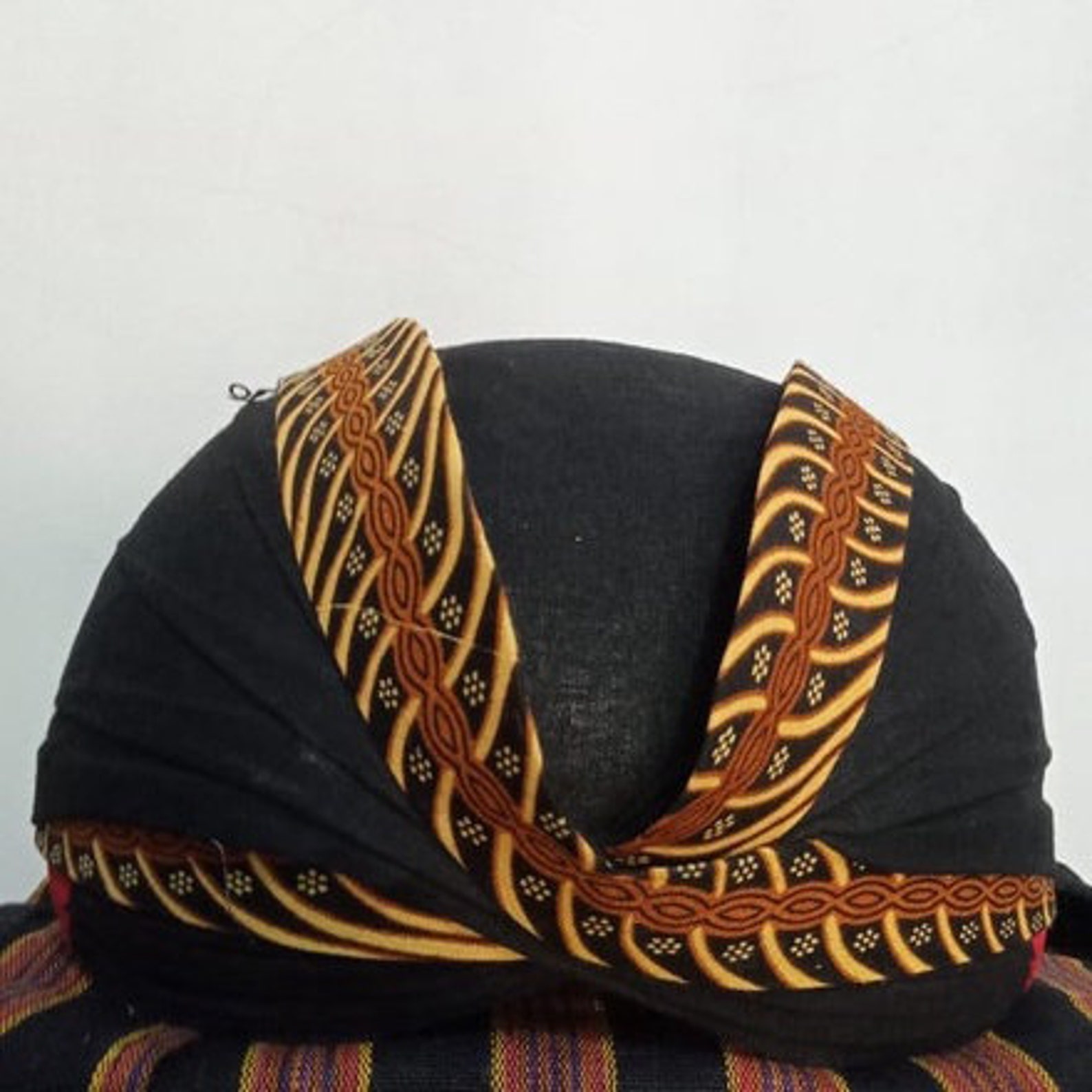 Javanese Traditional Clothes | Surjan Lurik Shirt | Kebaya Blangkon ...