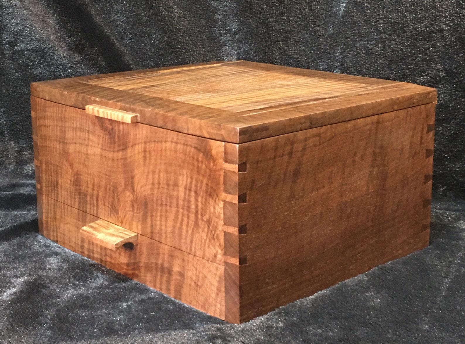Elegant Walnut Jewelry / Watch Box - Etsy