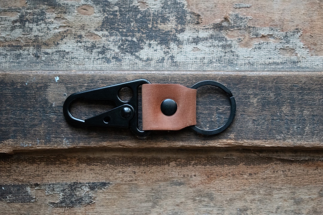 Shell Cordovan Keychain, Handmade Leather Keychain, Horween Shell ...