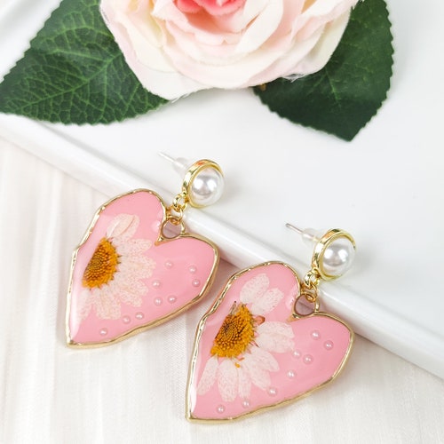 Pressed Bleeding Heart Earrings Dried Flower Handmade Resin - Etsy