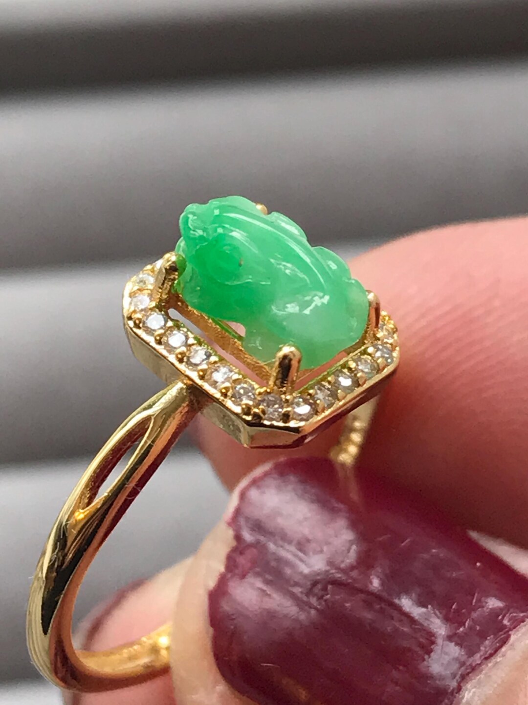 Engraved Pixiu Jadeite Ring Vivid Green /high Quality Carved Pixiu ...