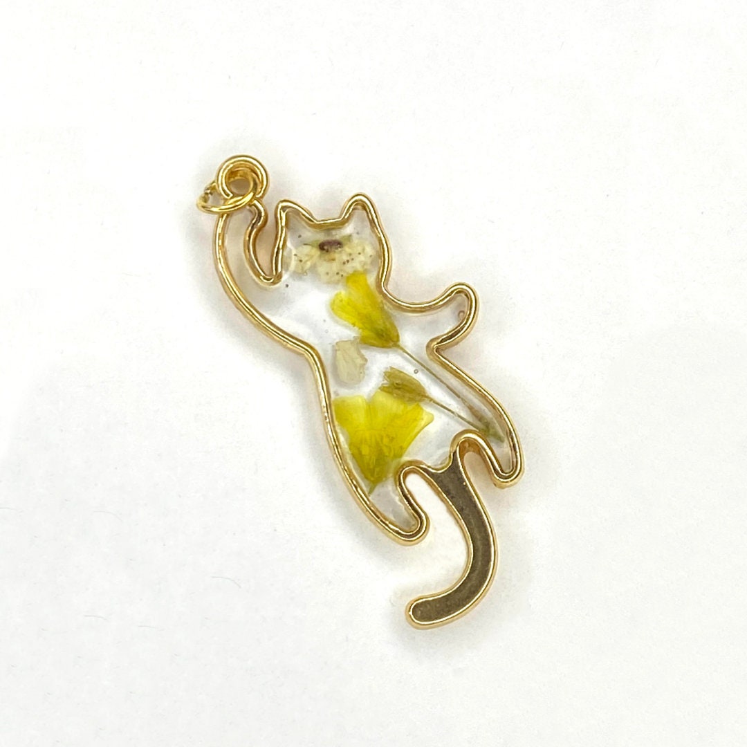 Gold-colored Cat Necklace, Real Pressed Flower Necklace, Mother's Day ...