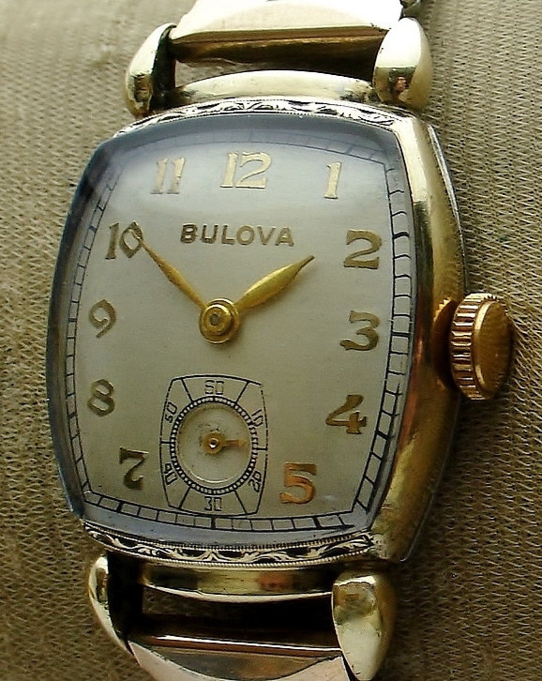 BULOVA Tonneau Tearlugs 1950's Unisex - Etsy UK
