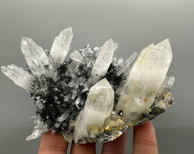 Stunning Two Generations Quartz Whit Pyrite and Chlorite Inclusions ...