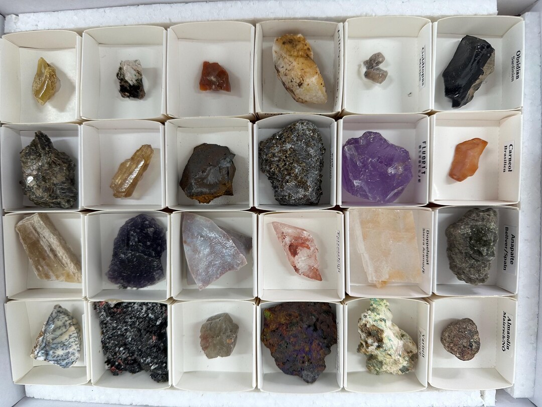 Set of 24 Different International Crystals,minerals,flat Minerals,flat ...