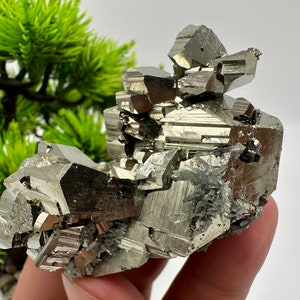 Rare Floating Pyrite Cluster, Borieva Mine Mineral Specimen - Etsy