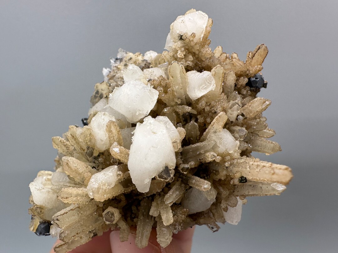 Stunning Calcite on Transparent Quartz,natural Minerals Souvenir ...