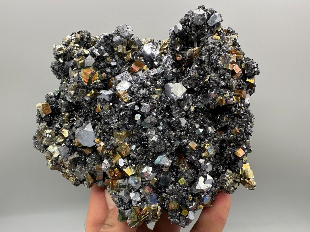 Wonderful Colour Pyrite,sphalerite,galena ,natural Minerals Souvenir ...