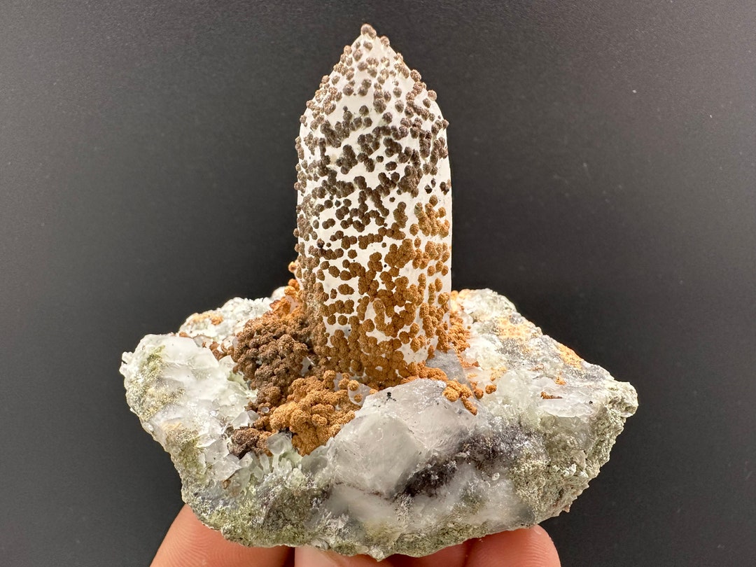 Stunning Transparent Quartz Whit Siderite Natural Minerals Souvenir ...