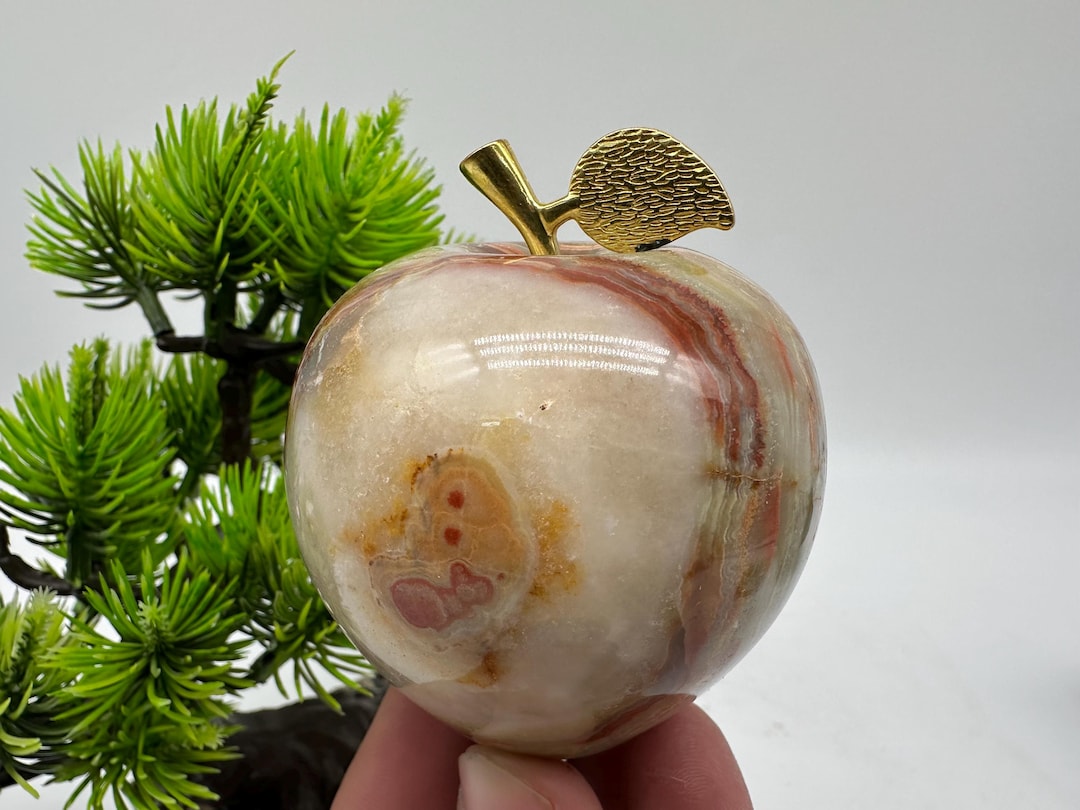 Handcrafted Marbled Onyx Apple Sculpture: Natural Stone Decor - Etsy