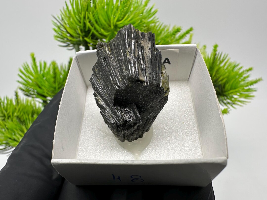 Very Rare Epidote From Peru,stunning Green Epidote,wholesale Epidote ...