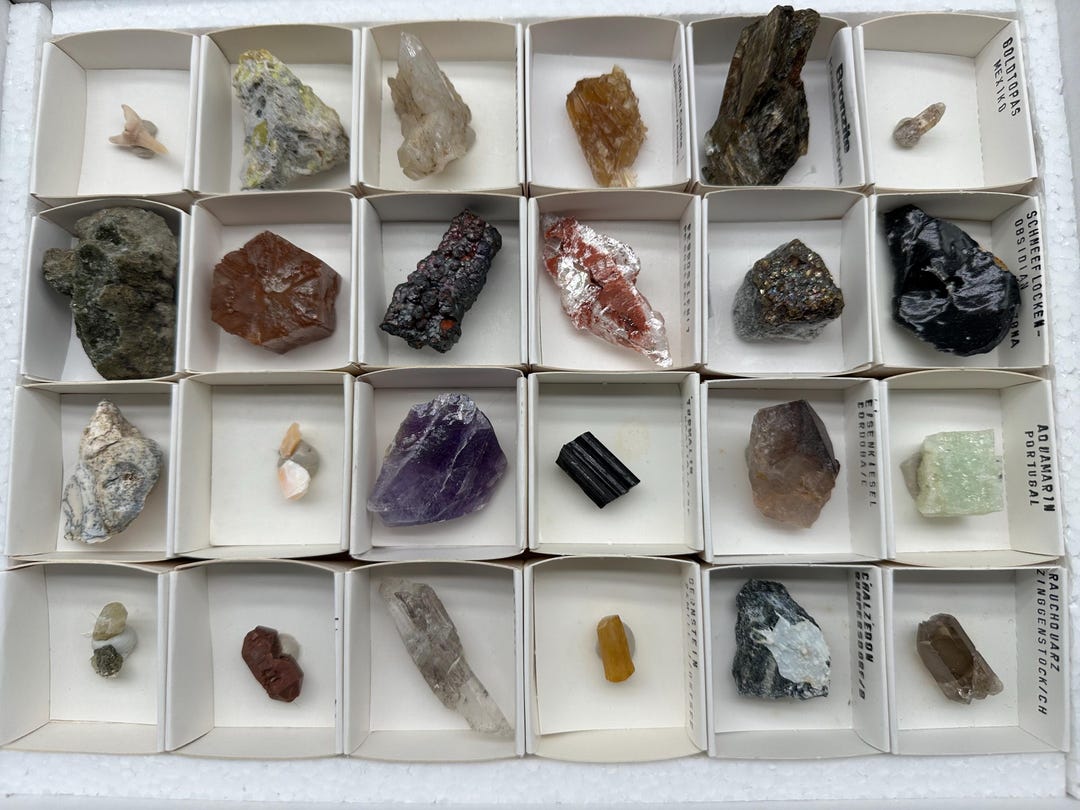 Set of 24 Different International Crystals,minerals,flat Minerals,flat ...