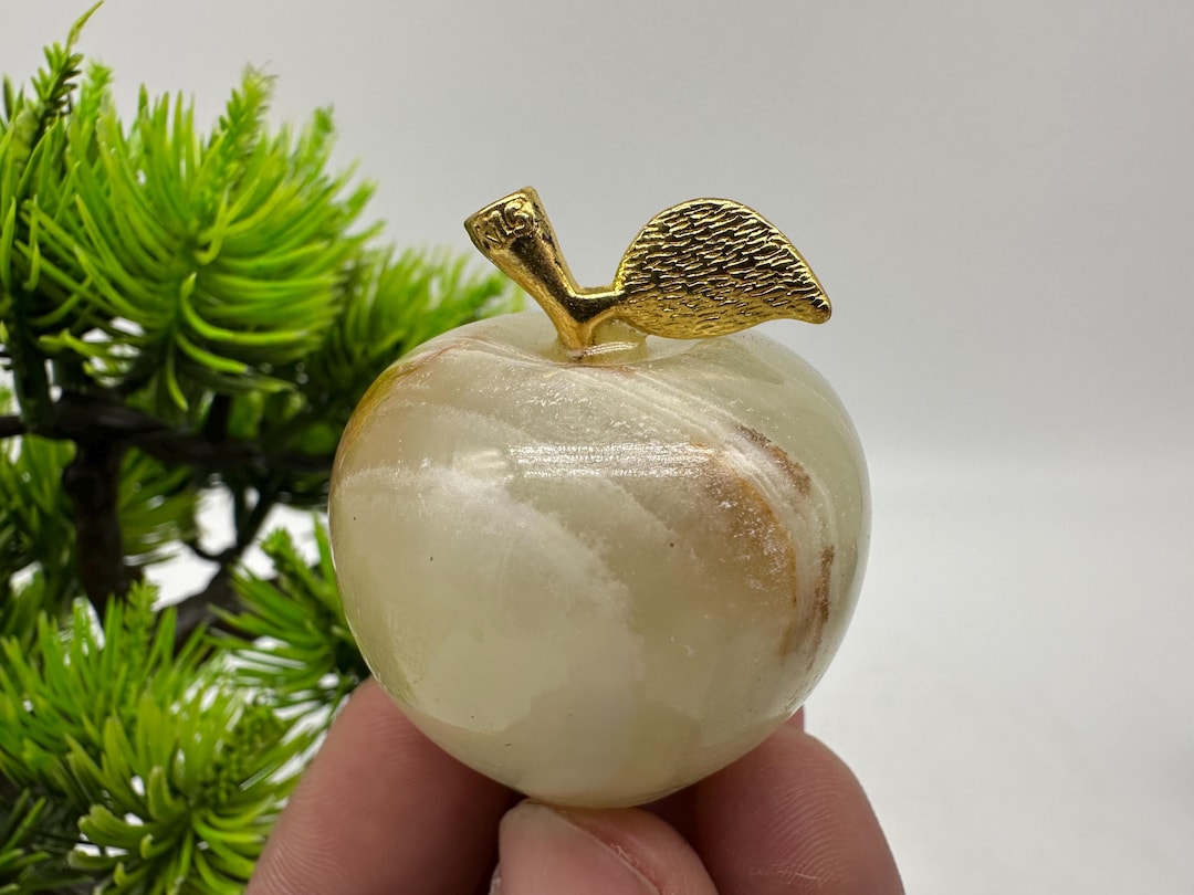 Handcrafted Marbled Onyx Apple Sculpture: Natural Stone Decor - Etsy