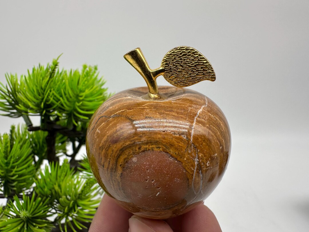 Handcrafted Marbled Onyx Apple Sculpture: Natural Stone Decor - Etsy UK