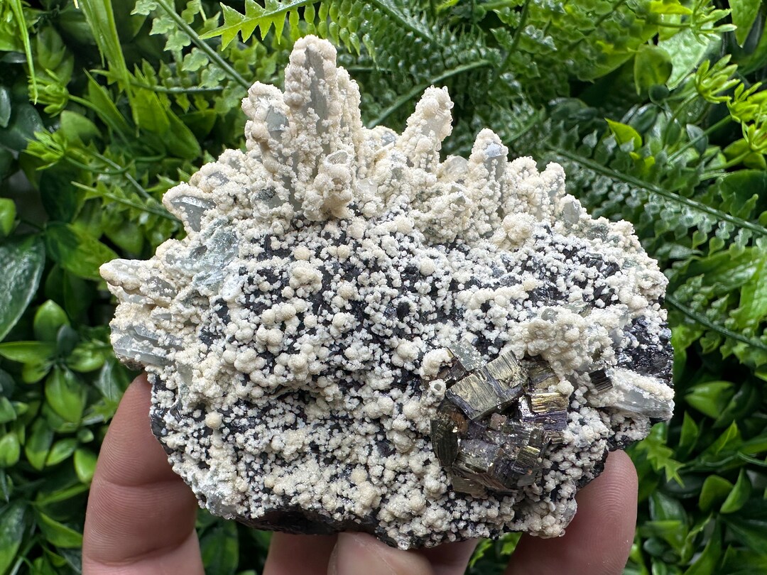 Lovely Pieces Golden Pyrite Quartz Whit Siderite on Sphalerite Natural ...