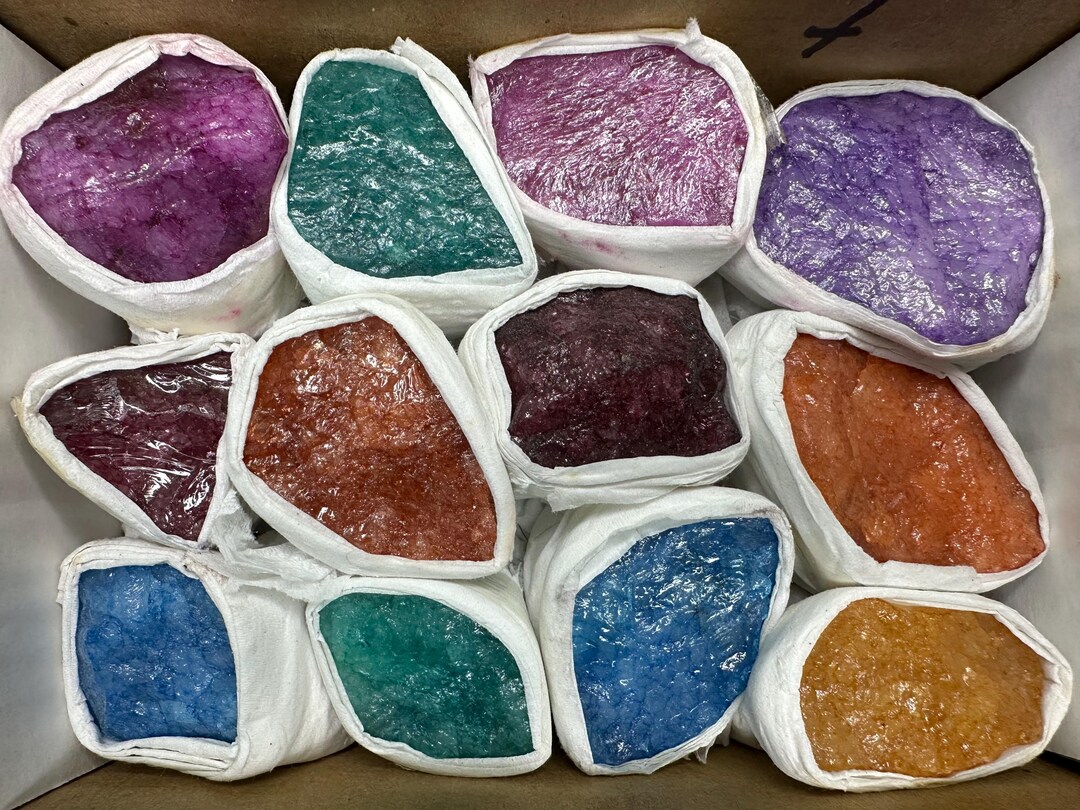 Wonderful Set of 12 International Crystals,minerals,flat Minerals,flat ...