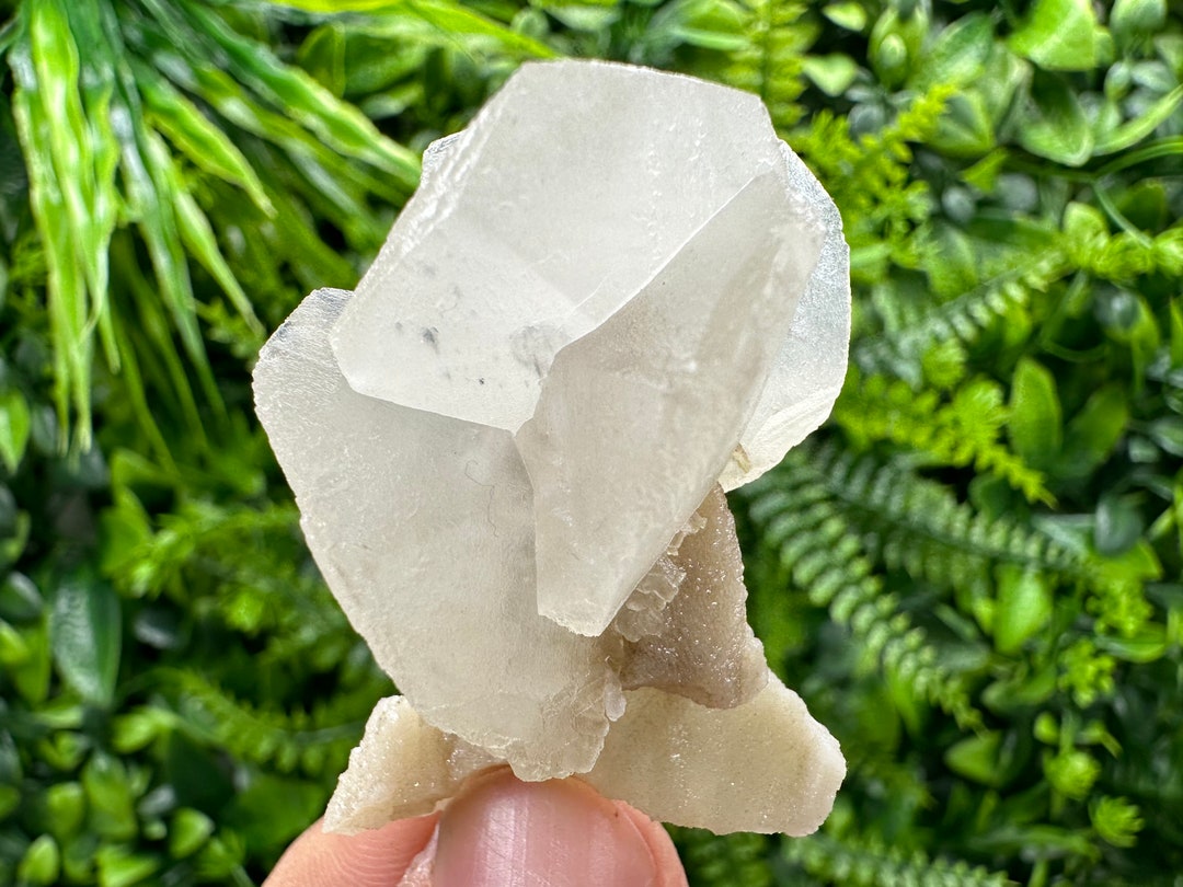 Stunning Calcite on Aragonite Natural Minerals Souvenir Crystal Gift ...