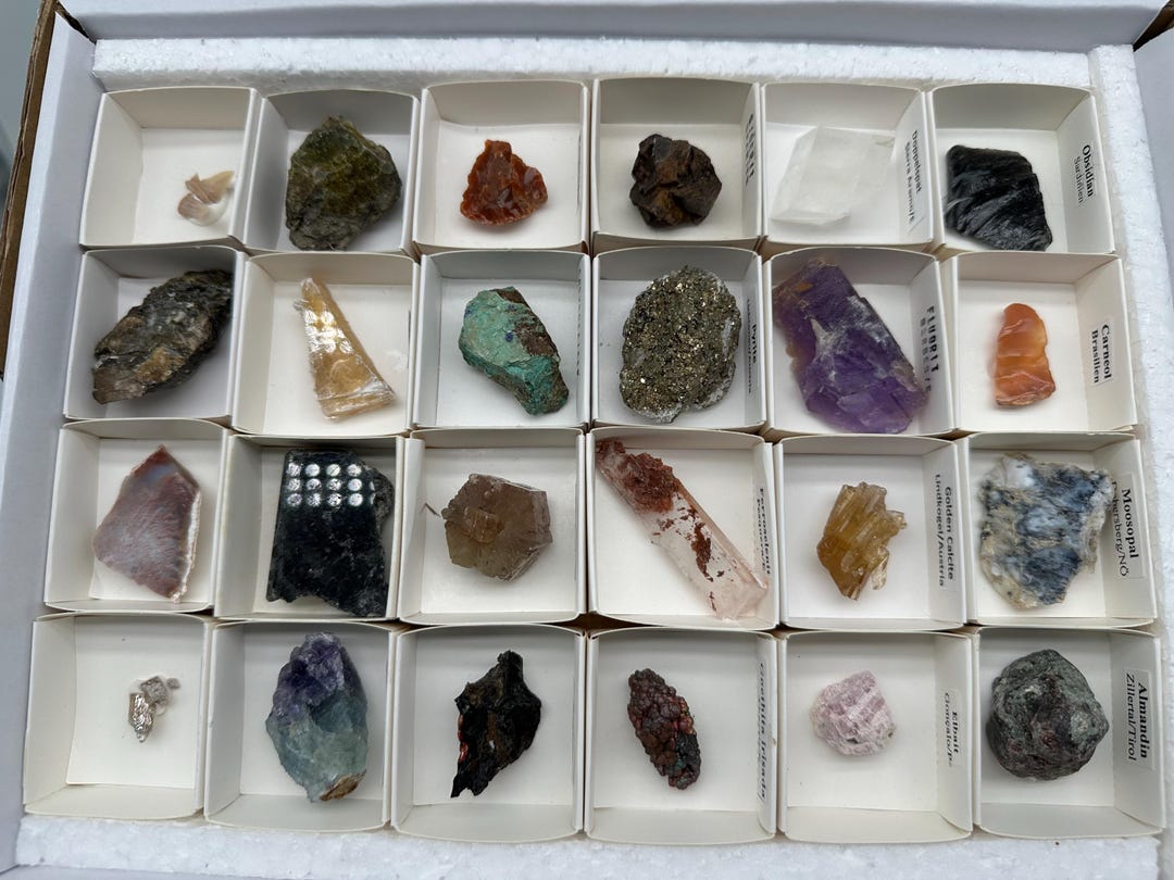 Set of 24 Different International Crystals,minerals,flat Minerals,flat ...