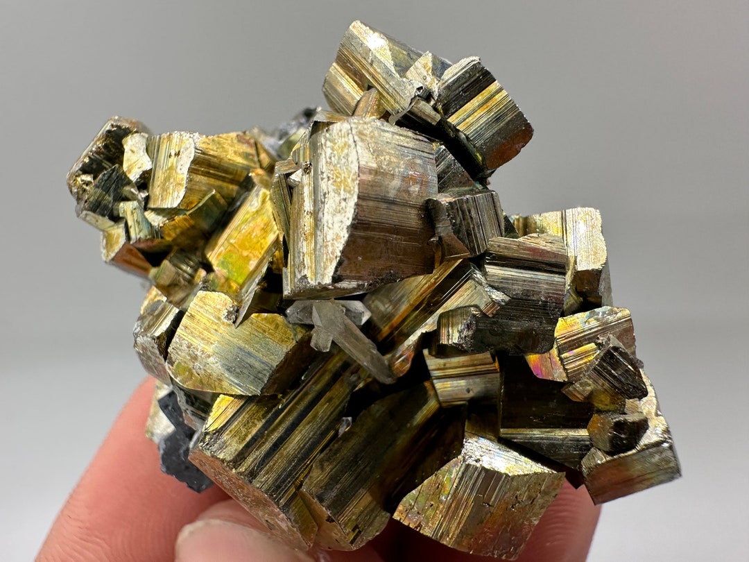 Stunning Colour Pyrite on Sphalerite Natural Minerals Souvenir Crystal ...