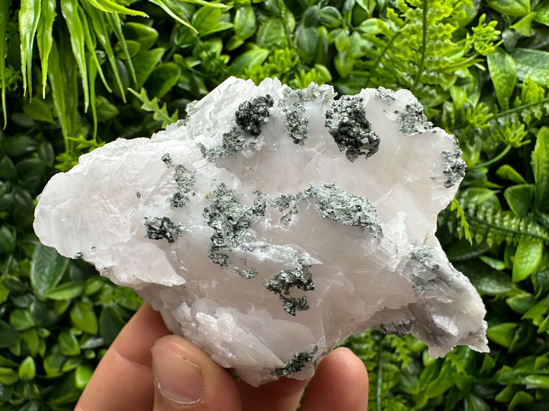 Wonderful Rare Mangano Calcite on Quartz Whit Chlorite Natural Minerals ...