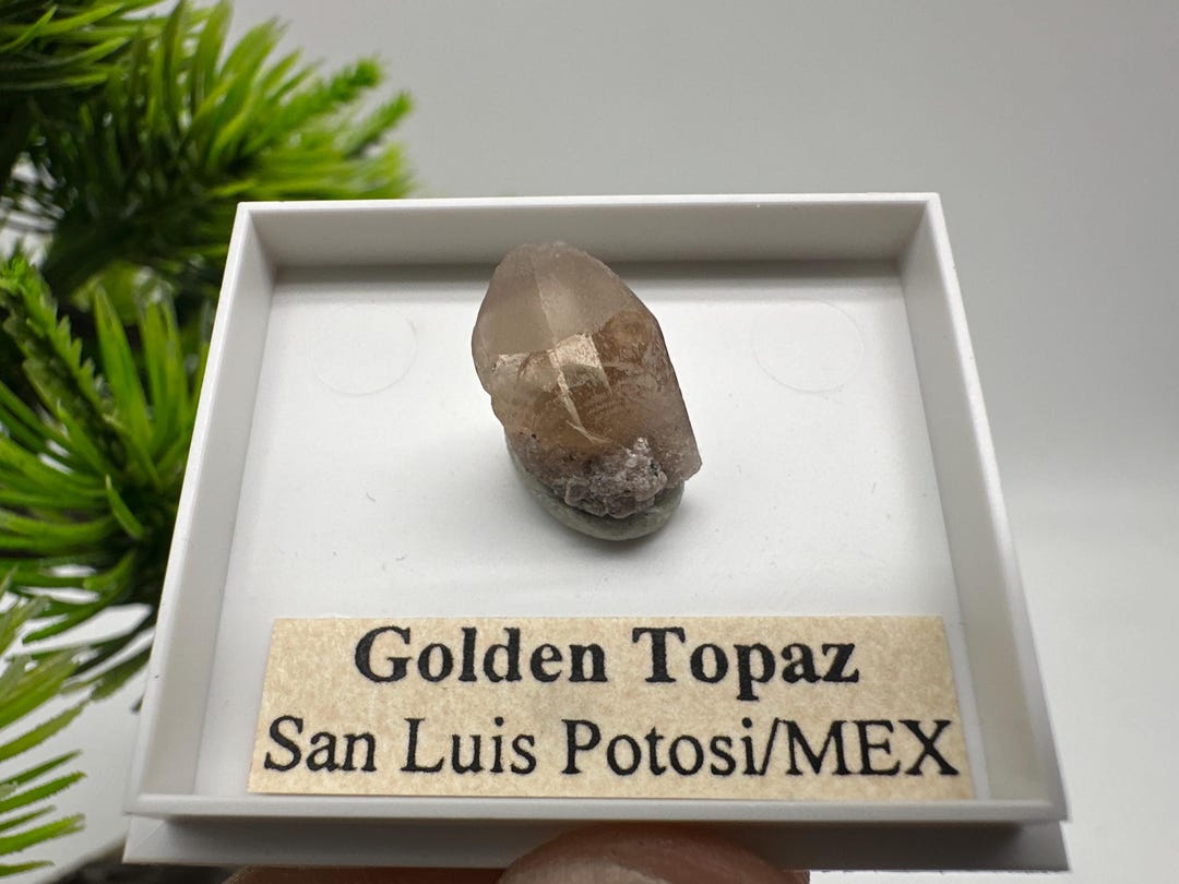 Golden Topaz Crystal, Mexico Mineral Specimen, Collector's Piece - Etsy