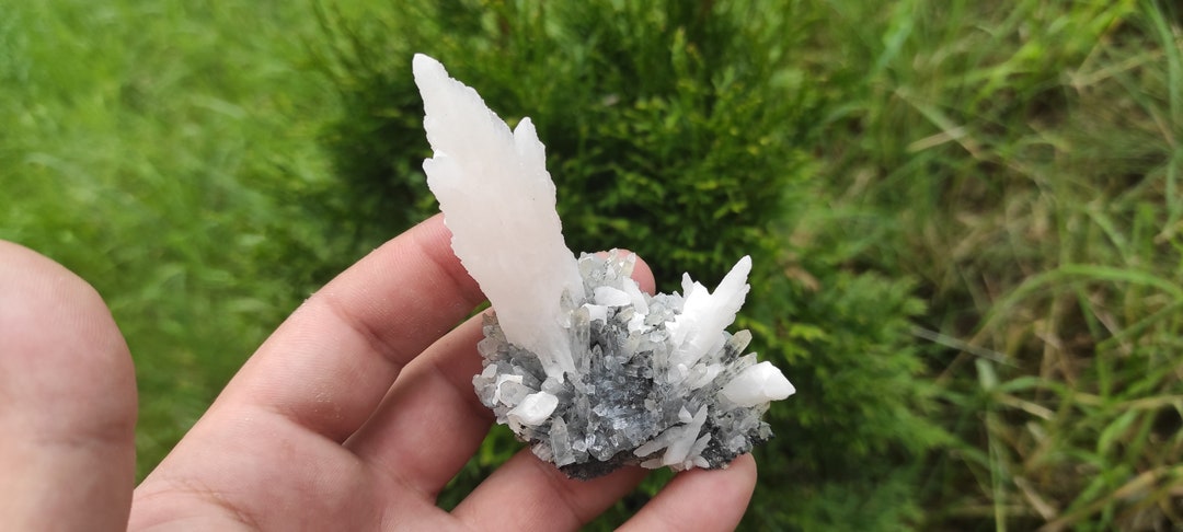 Lovely Piece Fluorescent Mangano Calcite on Transparent Quartz Whit ...