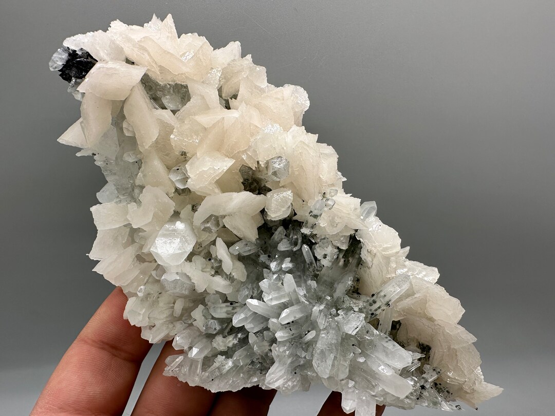 Stunning Calcite on Transparent Quartz,natural Minerals Souvenir ...